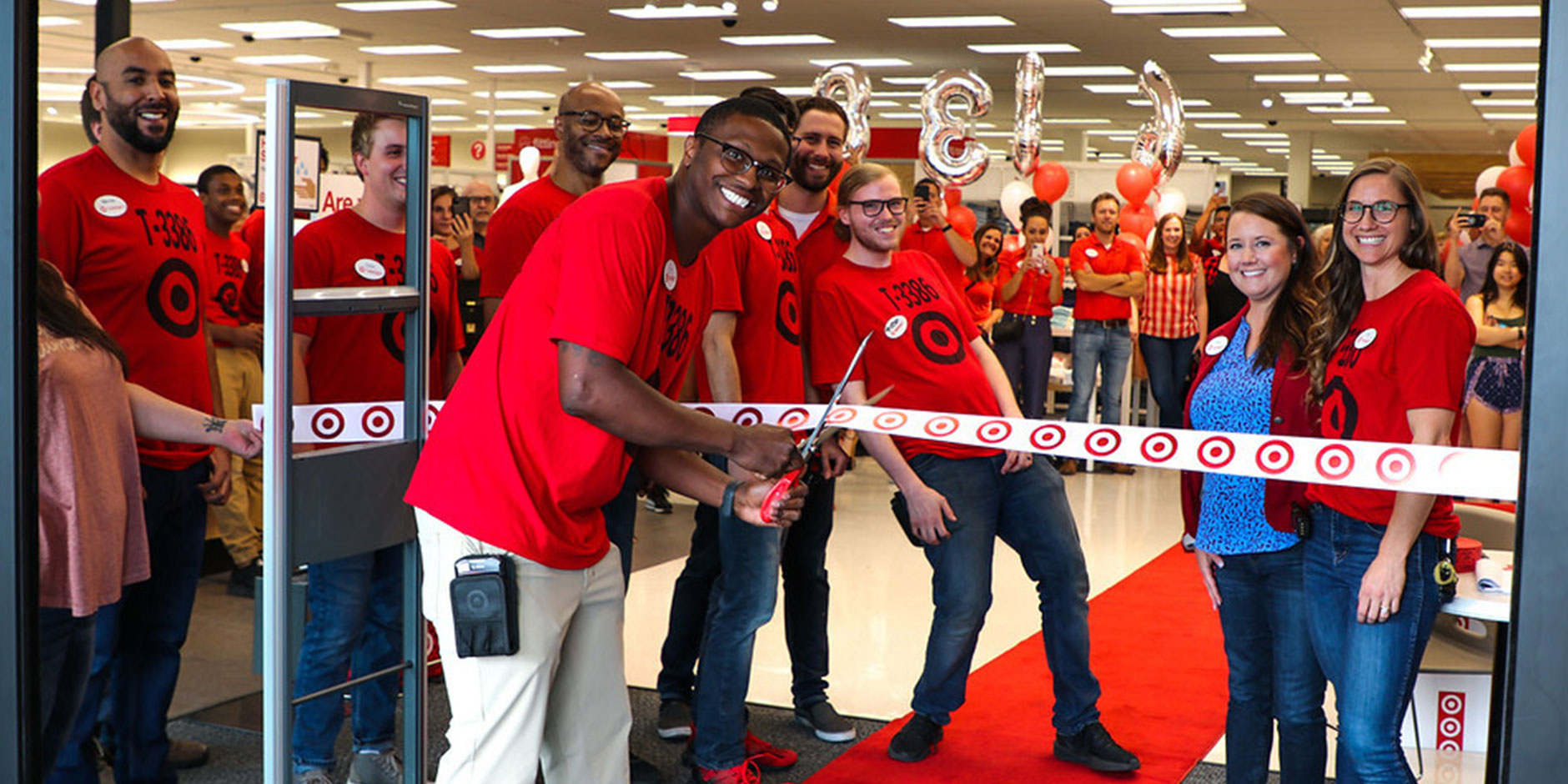 Target Raising Employee Pay For Peak Holiday Season