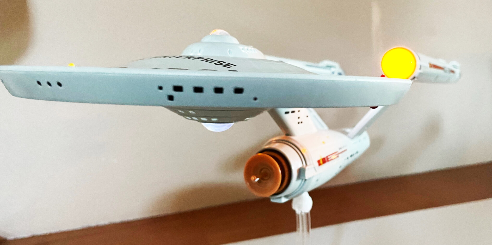Playmates' Classic Star Trek Enterprise Toy: Unboxing And Review